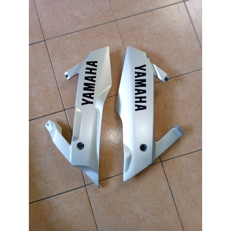 Jual undercowl cover mesin R15 V3 bekas original | Shopee Indonesia