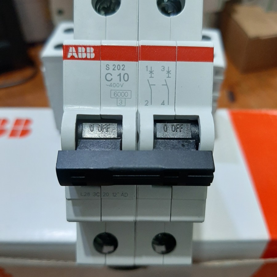 Jual MCB ABB 2P 10A 6kA S202-C10 TYPE LAMA | Shopee Indonesia