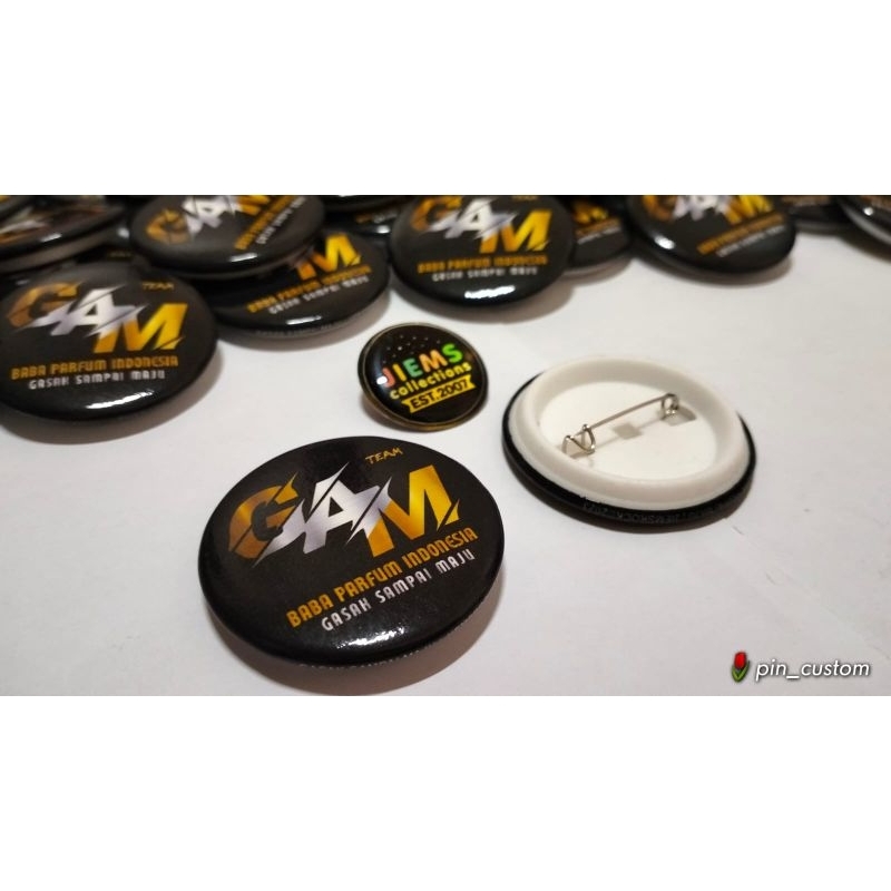 Jual PIN BULAT GLOSSY CUSTOM 44MM ( GAMBAR DESAIN BEBAS, TANPA MINIMUM ...