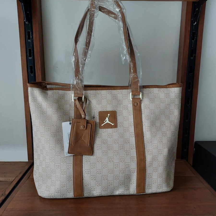 Jual Jordan Monogram Tote Bag 32L Coconut Milk Woven Tas Air Jordan ...