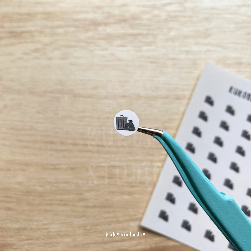 Jual Stiker Tong Sampah (Trash/Garbage Sticker) | Kukoni Studio Tiny ...