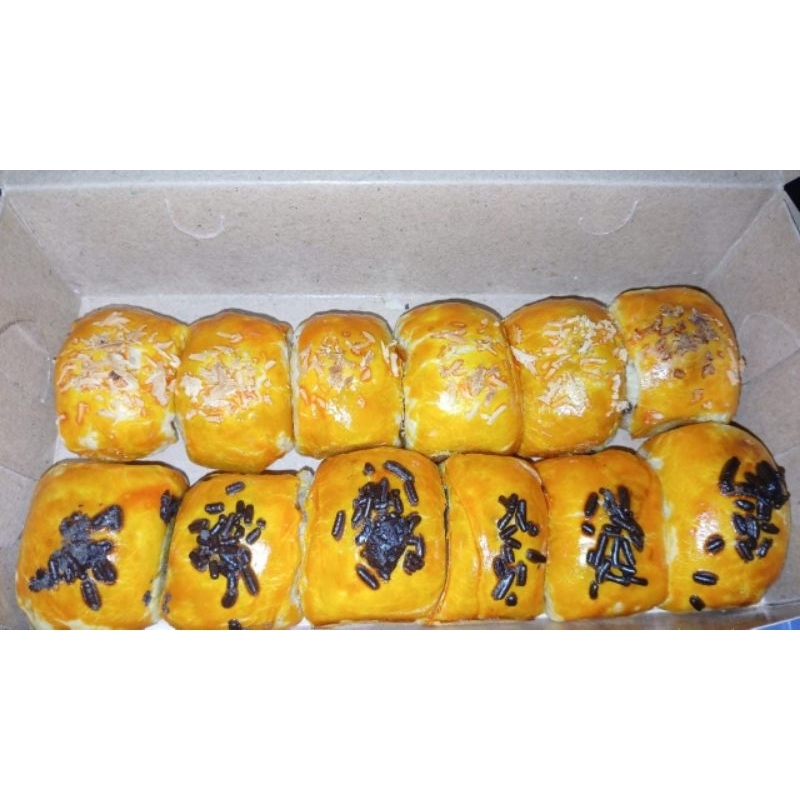 Jual Bolen Mini isi 12 Pisang Keju Coklat | Shopee Indonesia