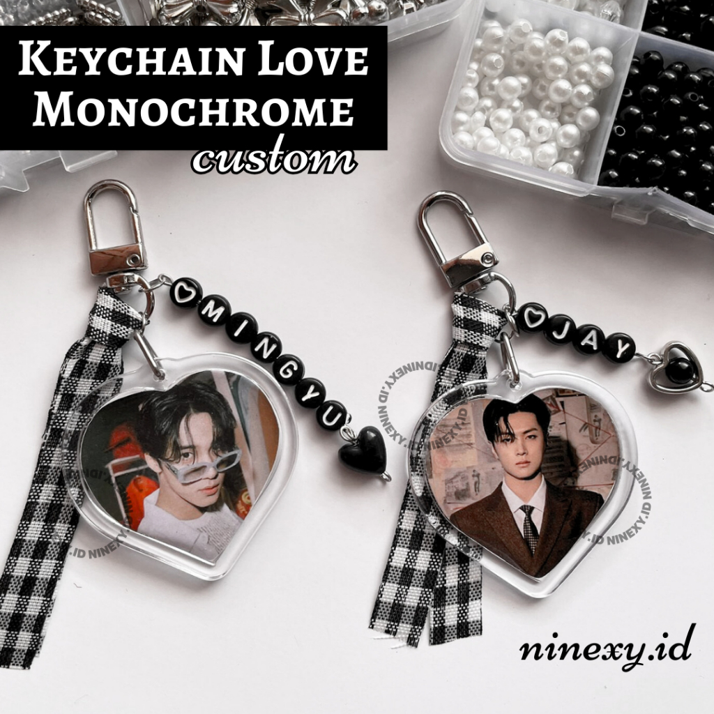 Jual Keychain custom love monochorome / Keyring couple custom ...