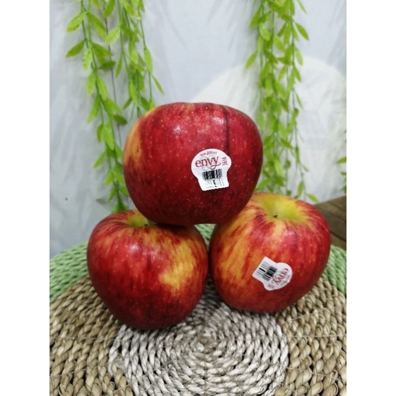 Jual Apel Envy Jumbo 2 buah | Shopee Indonesia
