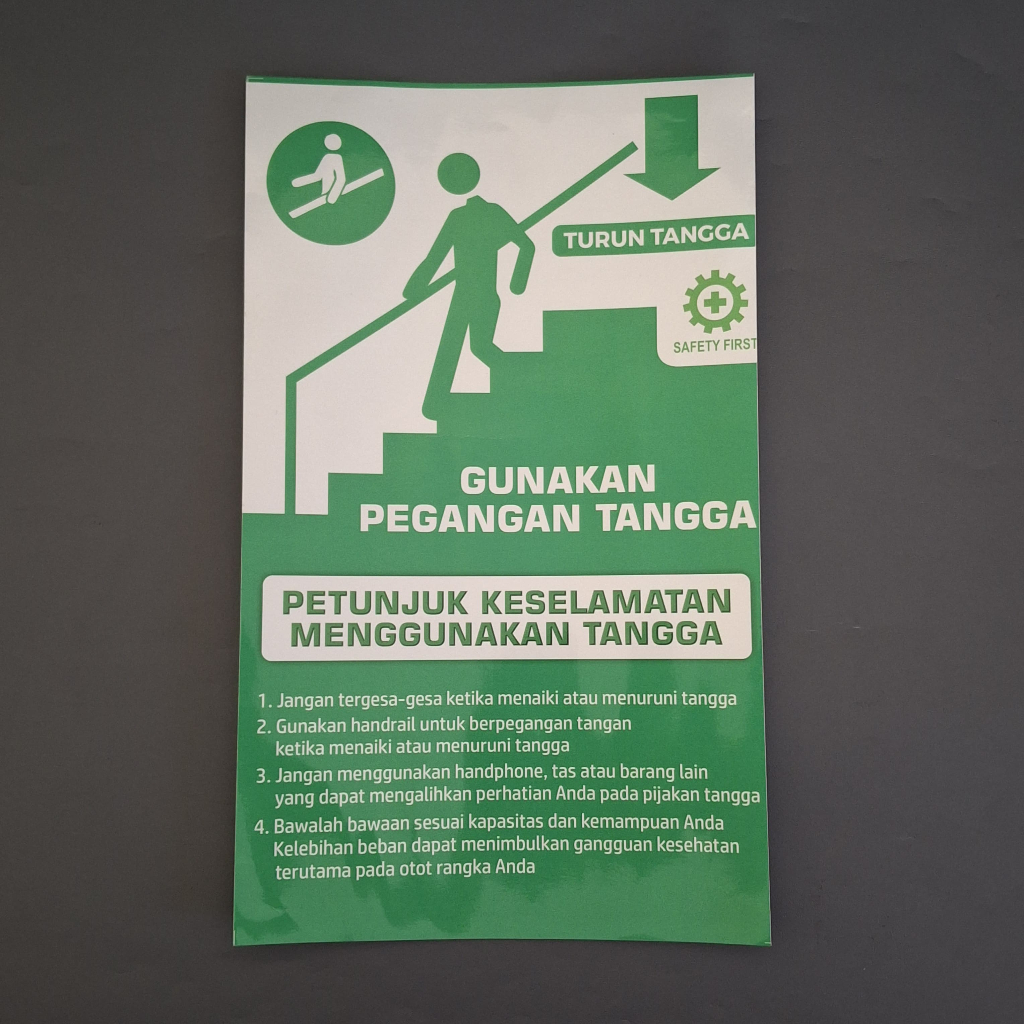 Jual Sticker gunakan pegangan tangga saat Turun | Sticker Keselamatan ...