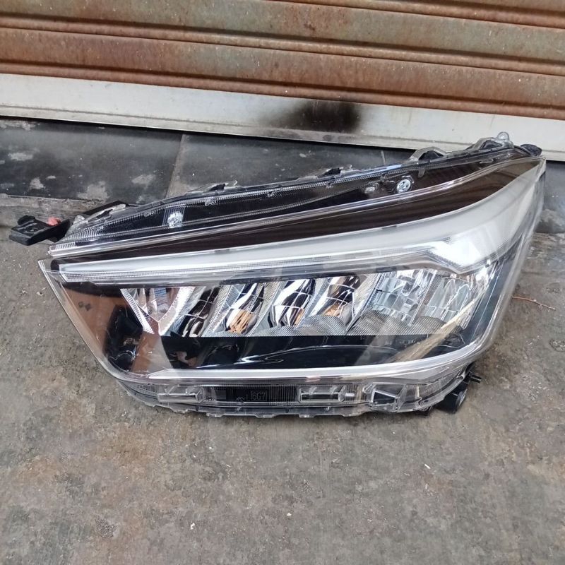 Jual Lampu depan Headlamp toyota RAIZE 2022 2023 (KIRI) | Shopee Indonesia