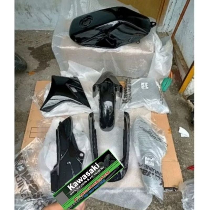 Jual body set ninja r ninja ss hitam original Kawasaki | Shopee Indonesia