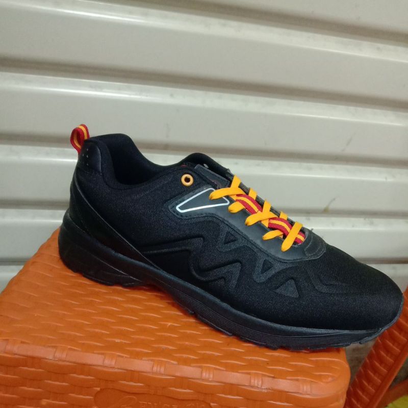 Jual sepatu olah raga polri | Shopee Indonesia