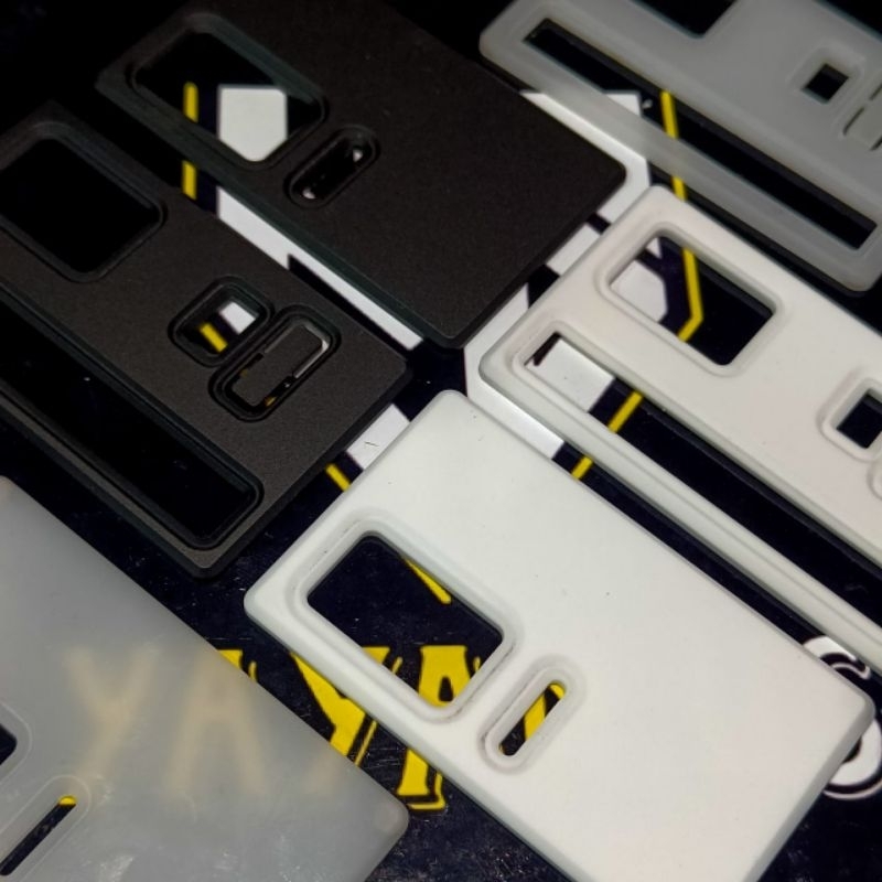 Jual LIS Panel B80 Acrylic tebal 3mm 3 varian warna | Shopee Indonesia