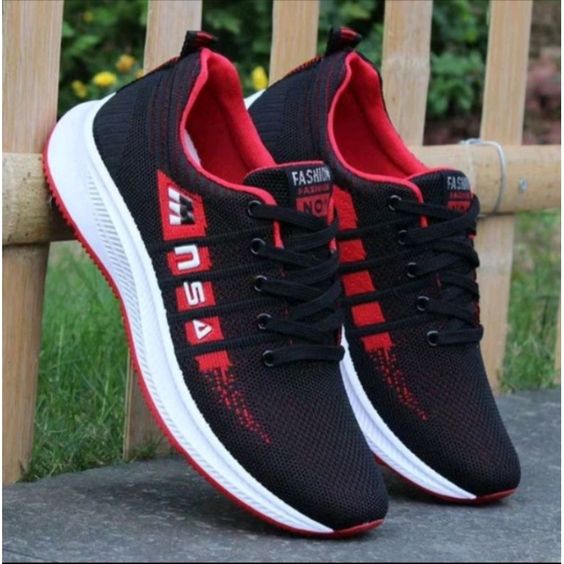 Jual Sepatu sneakers Olahraga Pria dan wanita model Kekinian Trend ...