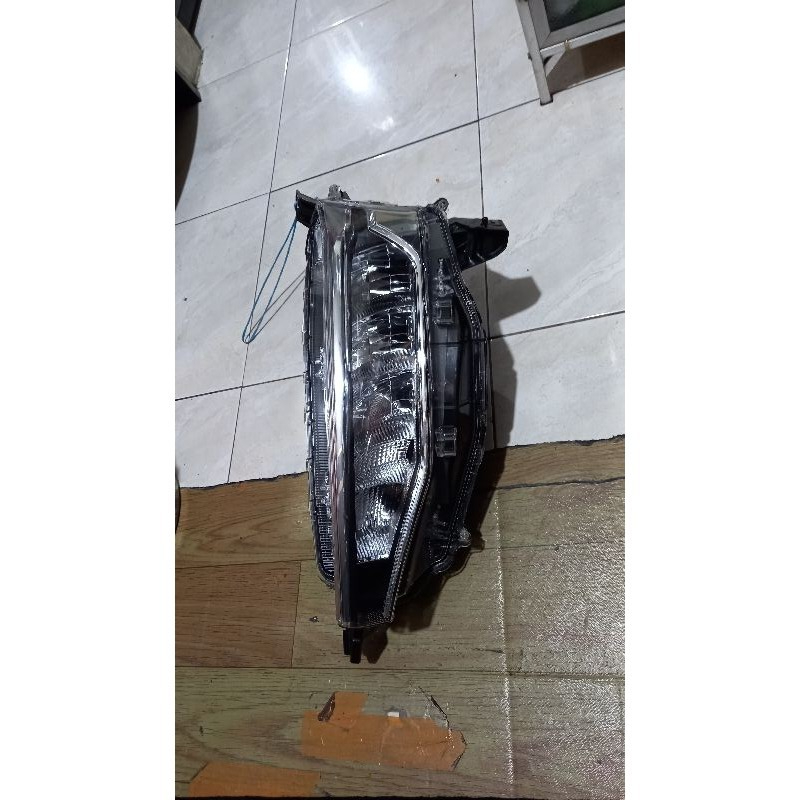 Jual Headlamp lampu depan avanza full led 2022 2023 Original- kanan ...