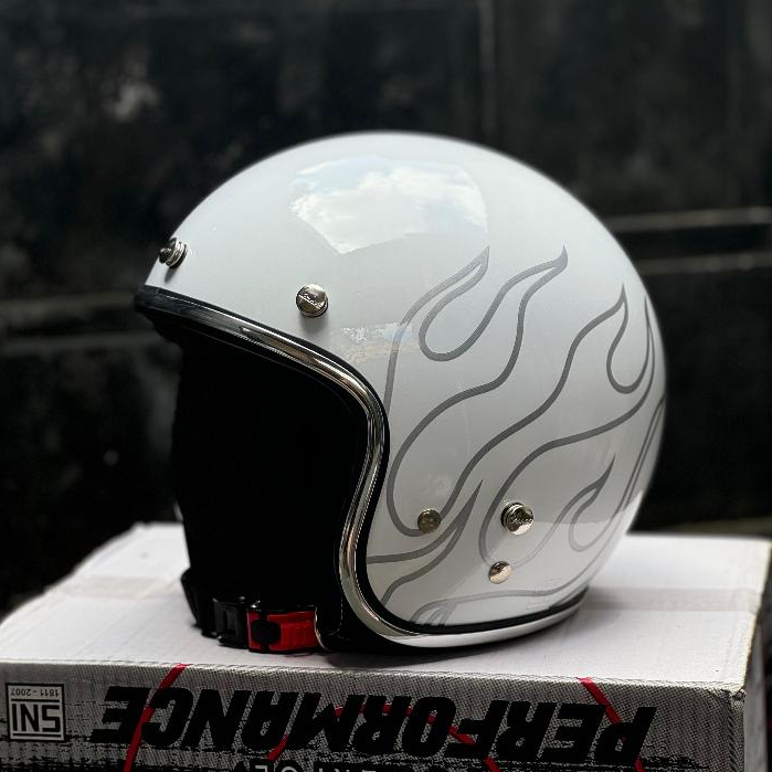 Jual Helm Bogo Vespa White Flame Motif Api List Chrome Half Face ...