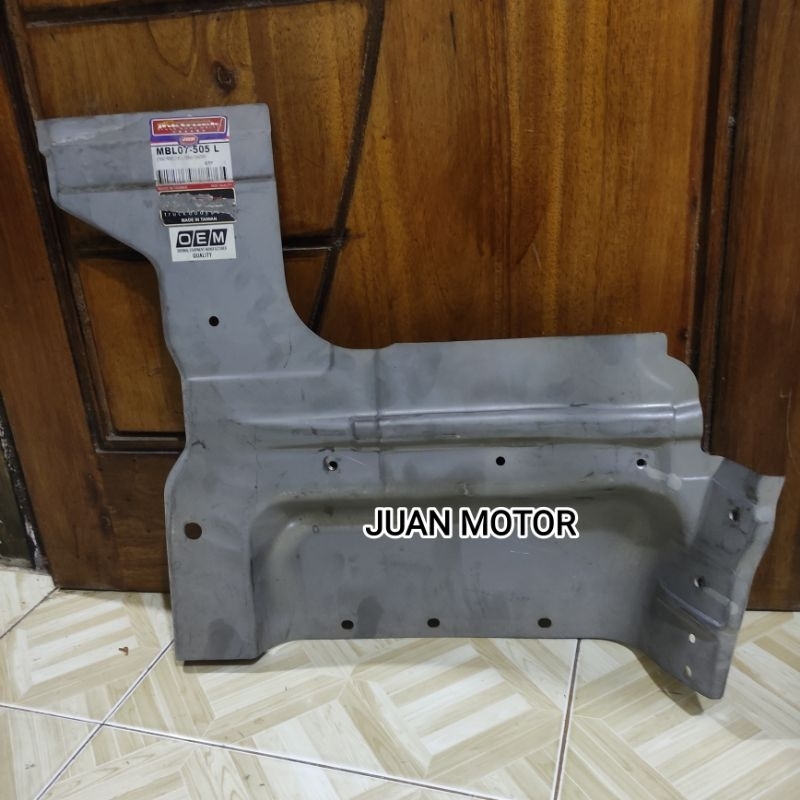 Jual PANEL BANCIK/PANEL FOOT STEP CANTER 136HDL (CABIN LEBAR) OEM ...