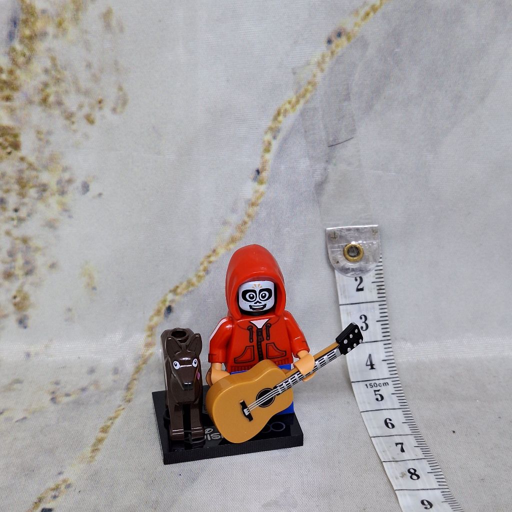 Jual Lego Minifigures Miguel Dante Disney 100 Mini Figures 71038 ...