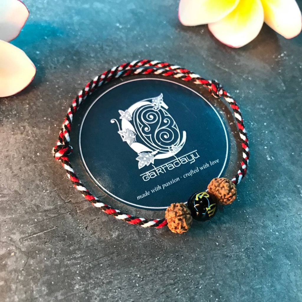 Jual CAKRADAYU Gelang Tridatu Batu Ukir Naga Emas dengan Rudraksha ...