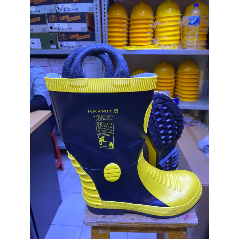 Jual Sepatu Pemadam Kebakaran HARMIT / Sepatu Damkar HARMIT | Shopee ...