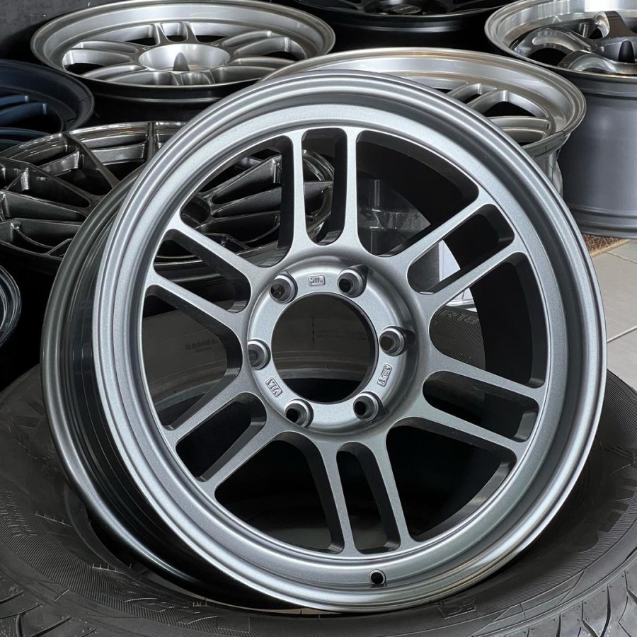 Jual velg racing WINCH RPT R18 FLOW FORMING velg ring 18 pajero fortuner | Shopee Indonesia