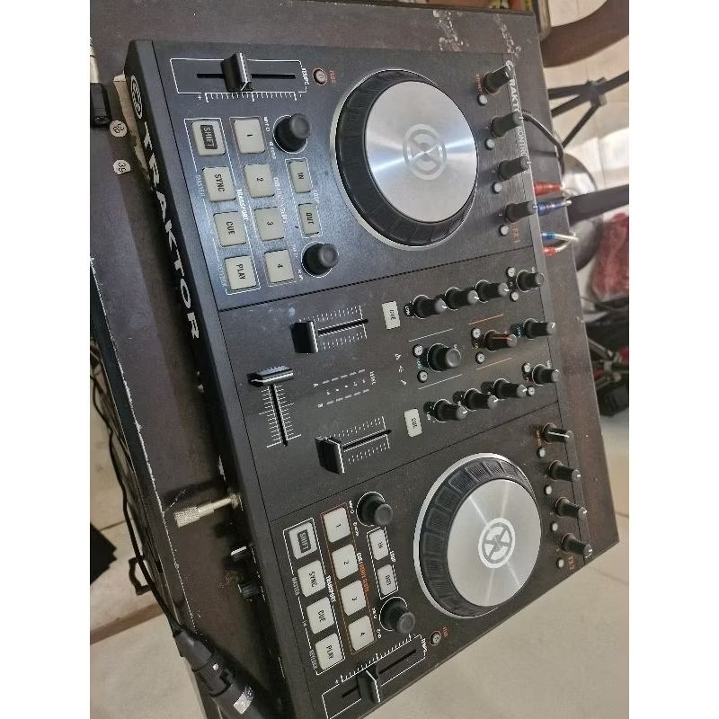 Jual Alat DJ traktor S2 MK2 Second like new | Shopee Indonesia
