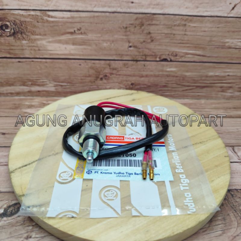 Jual SWITCH ATRET BACK UP MUNDUR MITSUBISHI L300 DELUXE L039 ORIGINAL ...