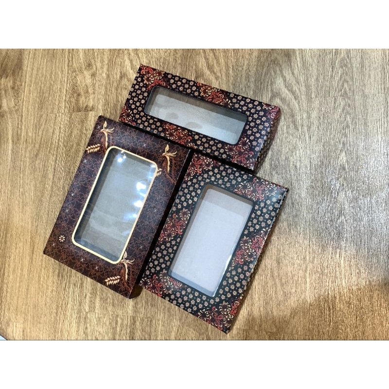 Jual Box / Kardus Motif Untuk Baju - Naira Batik | Shopee Indonesia