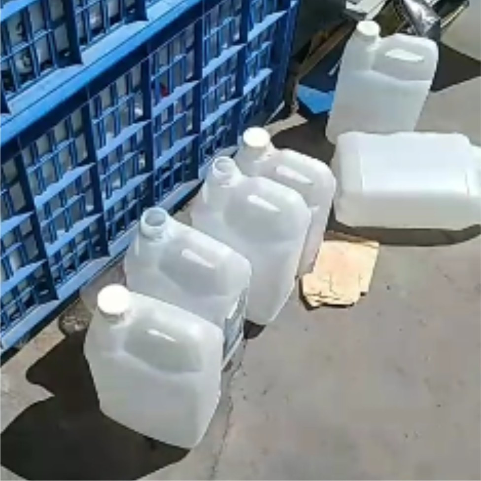 Jual Jerigen Kompan (Bekas Sabun)5 dan 4liter | Shopee Indonesia