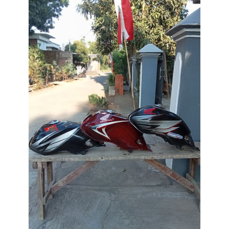 Jual TANKI TENGKI TANK ADAH BENSIN MEGAPRO PRIMUS ORIGINAL COPOTAN ...