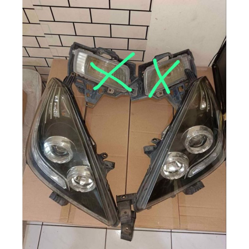 Jual Headlamp INNOVA lama Aftermarket Bekas mulus | Shopee Indonesia