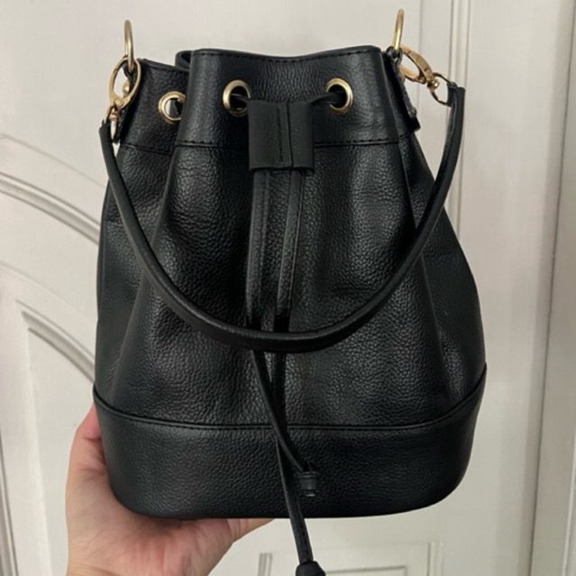 Jual Sling bucket bag size S besar genuine leather | Shopee Indonesia