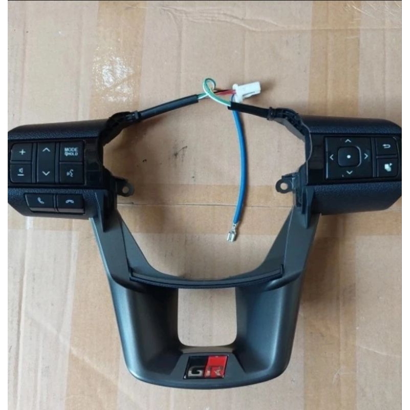 Jual panel v + tombol audio mobil Hilux Fortuner Innova 2016-2023 ...