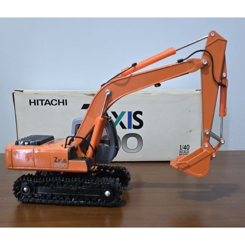 Jual HITACHI Excavator Zaxis ZX200 diecast miniature original 100% ...