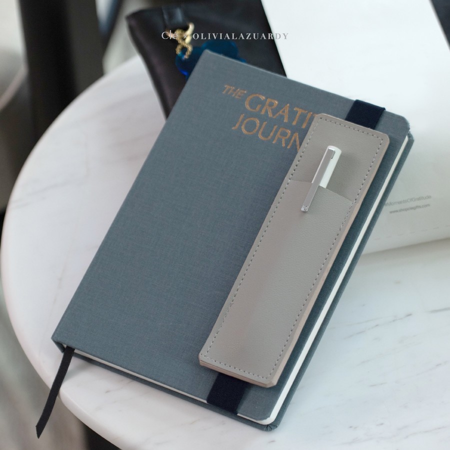 Jual [Cle x Olivia Lazuardy] Bundle Gratitude Journal & Penholder | Shopee Indonesia