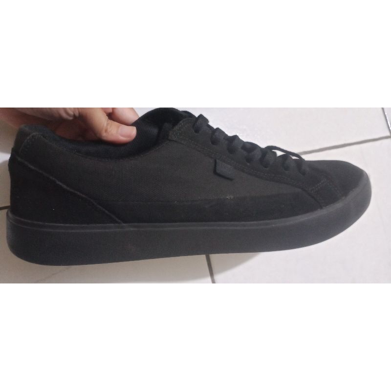 Jual PRELOVE SEPATU PRIA MERK DC/sepatu casual,/sporty,sepatu running ...