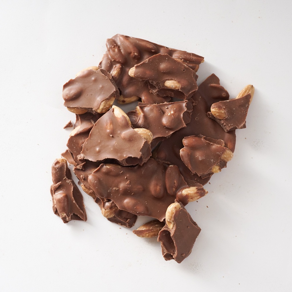 Jual Pipiltin Cocoa Chocolate Crack - Milk Chocolate Almond Nut ...