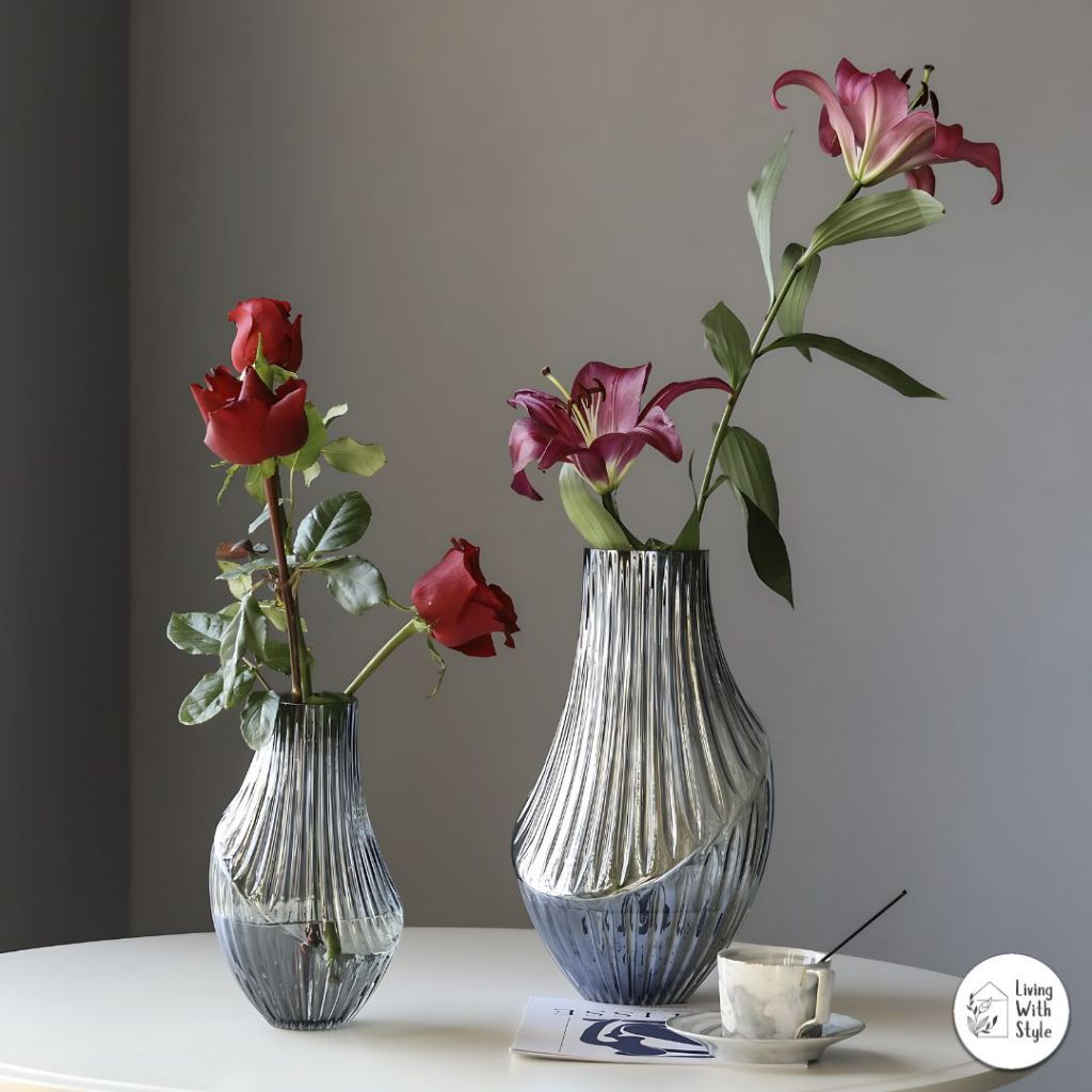 Jual Living With Style - Mae Iridescence Rainbow Tint Glass Vase / Vas ...