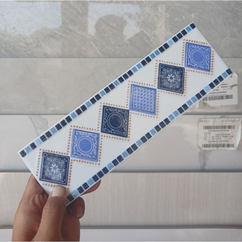 Jual list keramik dinding 8x25 sandira blue lis keramik dinding8x25 ...