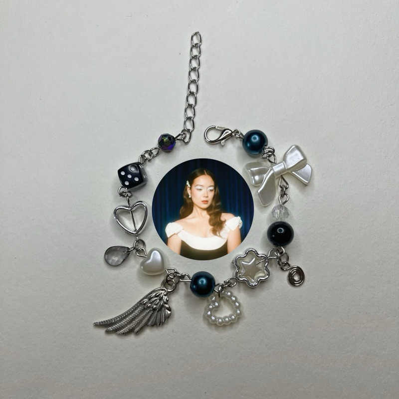 Jual Laufey Bracelet | Gelang Laufey | Gelang Album Laufey | Shopee ...