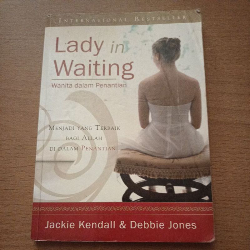 Jual Buku Lady In Waiting ( Wanita Dalam Penantian ) | Shopee Indonesia