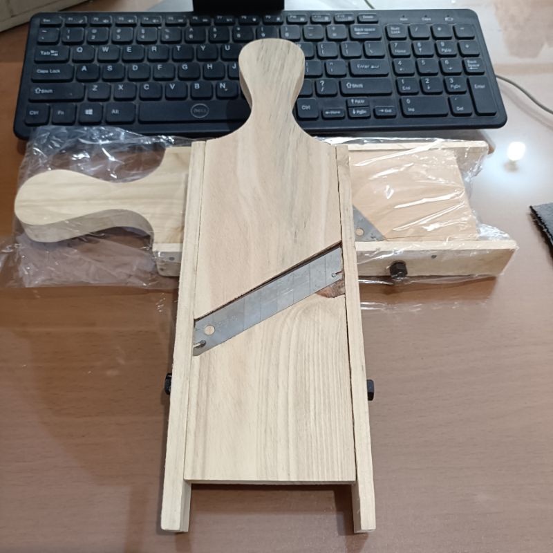 Jual Parutan singkong/Pengiris keripik singkong Pisang Ubi / Parutan ...