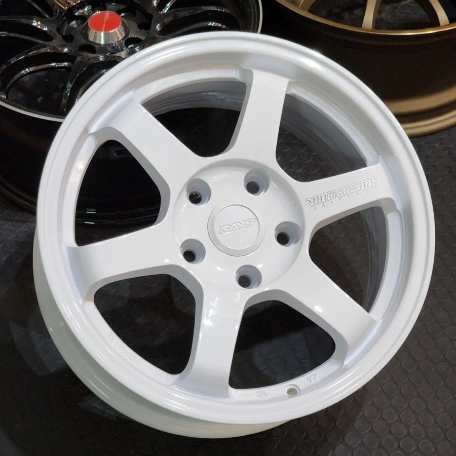 Jual velg ring 16 VOLK RAYS TE37 lebar 7 ET 40 velg r16 rush terios xpander | Shopee Indonesia