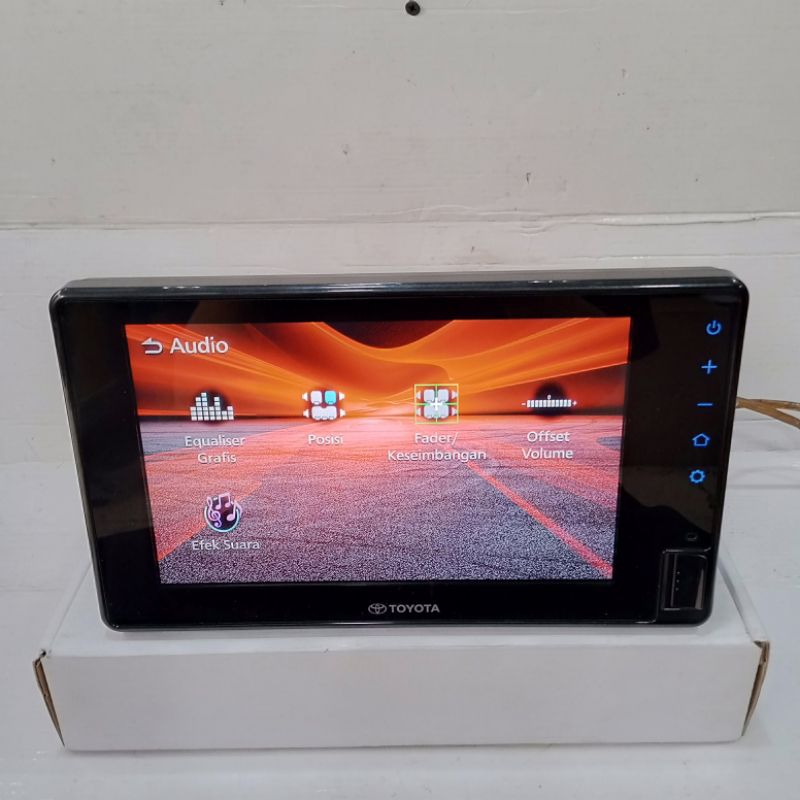Jual Head Unit Brand Kenwood ukuran 9 inch Original Toyota Raize ...