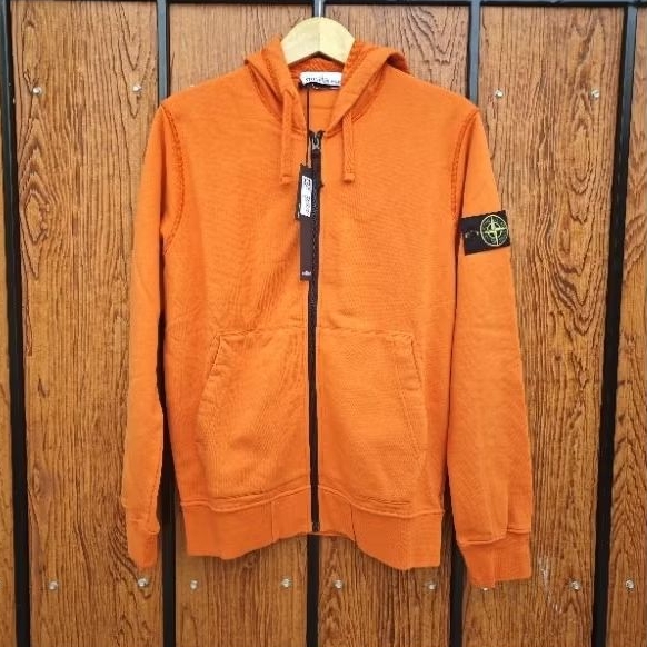 Jual Stone island ziper hoodie orange bnwt authentice clg rfid | Shopee ...