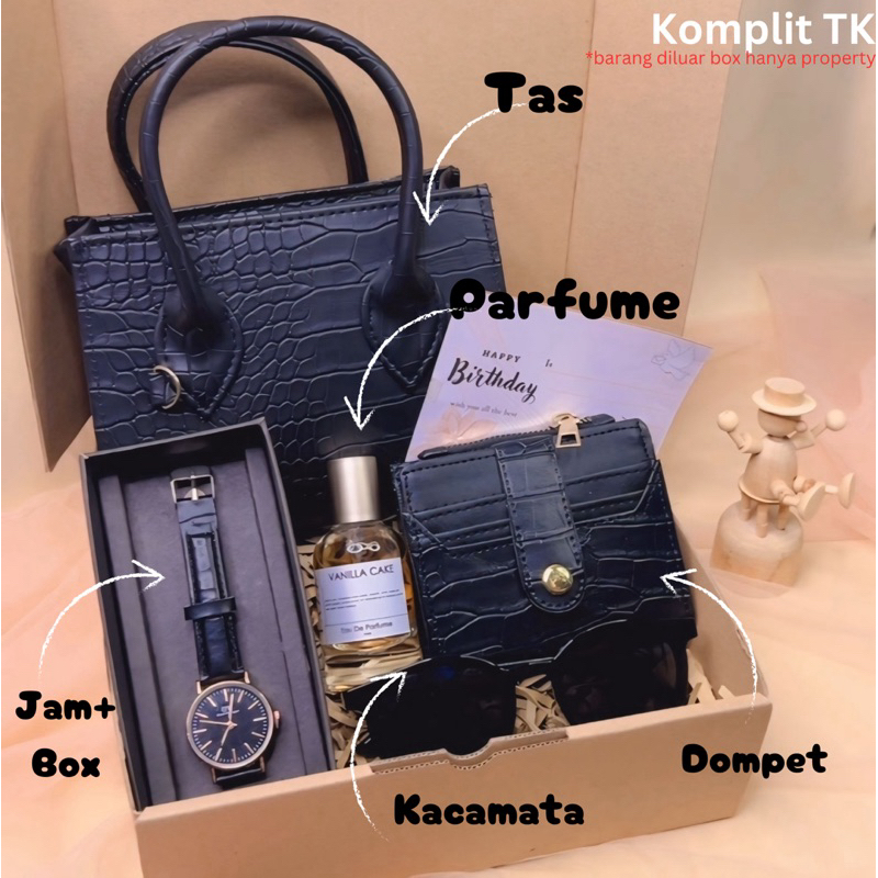 Jual (TK) Hampers kado cewek / Kado cewek / Gift Box Cewek / Kado Ulang ...