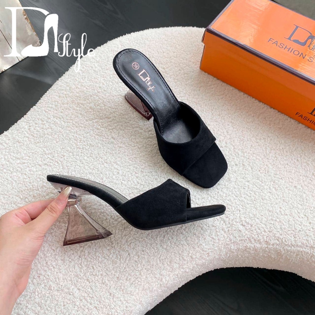 Jual 9CM Sendal Merek DS dengan Tumit Tinggi Elegan: Varian Piramida ...
