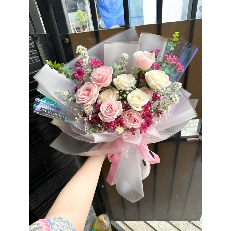 Jual Fresh Flowers Bouquer Rose 10 tangkai | Buket Bunga Mawar Segar ...