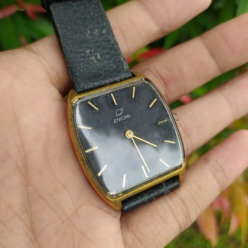 Jual jam tangan enicar Square kotak TV gold black dial swiss manual ...
