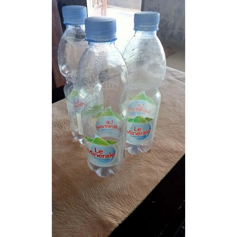 Jual BOTOL BEKAS LE MINERAL 600ML/BOTOL BEKAS KOSONG | Shopee Indonesia