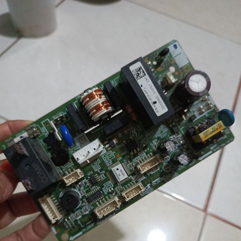 Jual Modul Pcb indoor AC Daikin FTP15AV14/FTP25AV14 | Shopee Indonesia