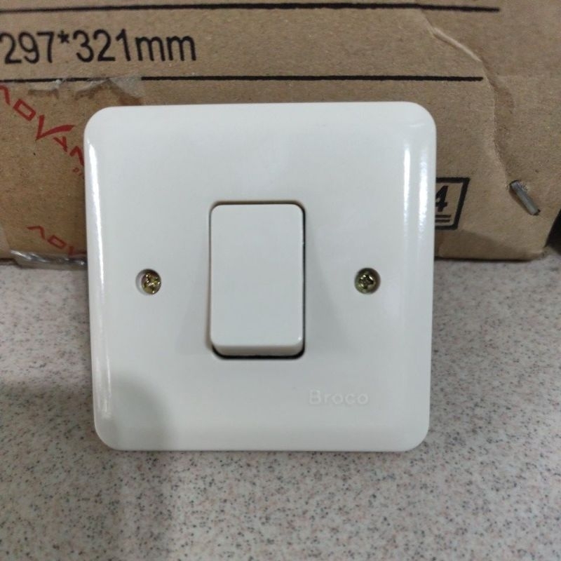 Jual Saklar Engkel/Saklar Single/Saklar Satu IB broco 6621u New Gee ...