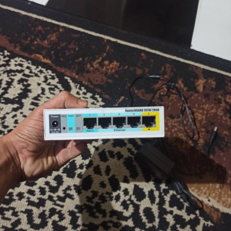 Jual mikrotik 951Ui 2HnD | Shopee Indonesia