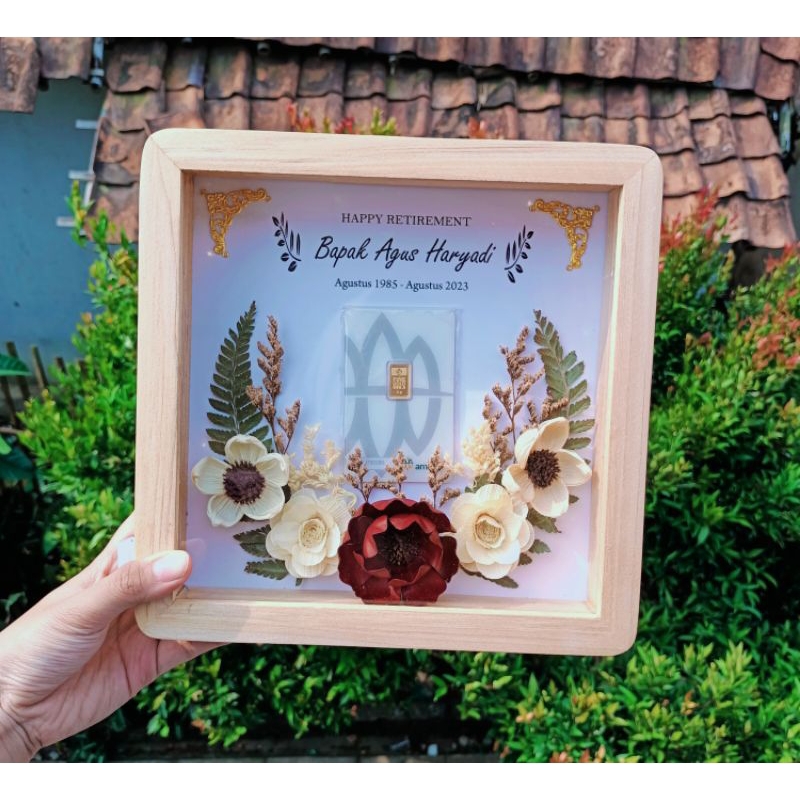 Jual Bingkai Mahar dengan Replika LM dan Wood Slice/Frame Mahar/Frame ...